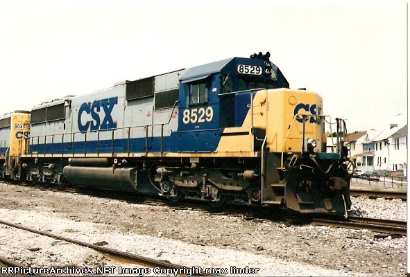 CSX 8529